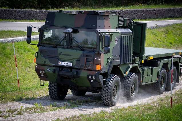 Вантажівки MAN HX 8×8 Німеччина передає Україні – характеристики і ...