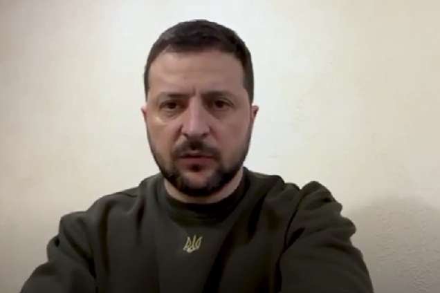 Зеленський передав Чернігову відзнаку міста-героя | Видео | OBOZ.UA